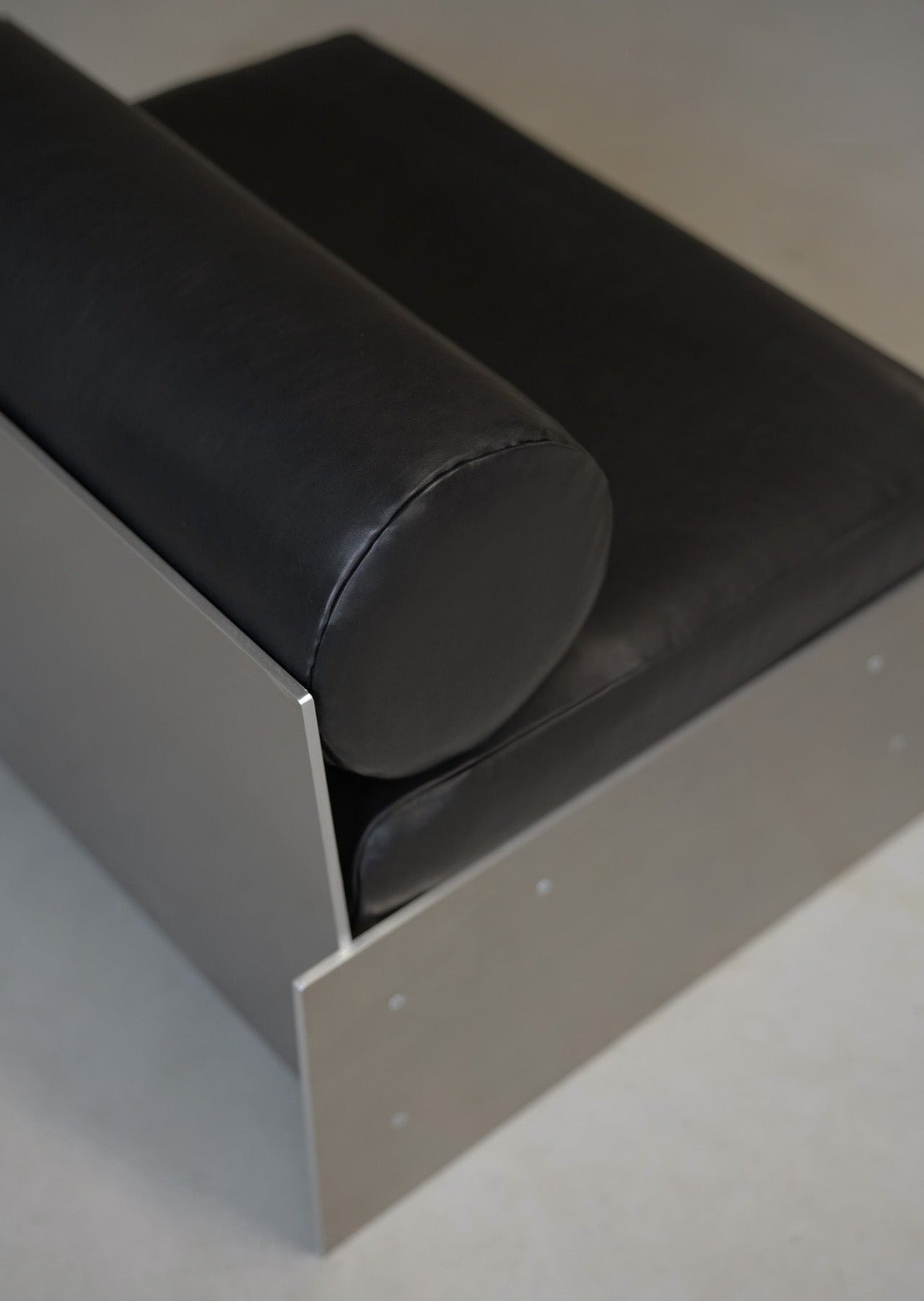 Drone Chair by Jakub Kubica