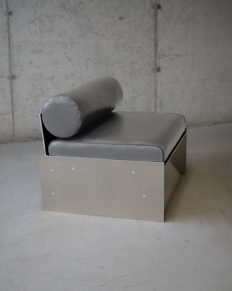 Drone Chair by Jakub Kubica