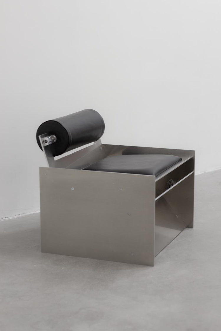 Drone Chair by Jakub Kubica